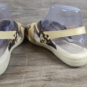 Softspots | Shoes | Softspots Leather Tela Huarache Beige Silver Bronze ...